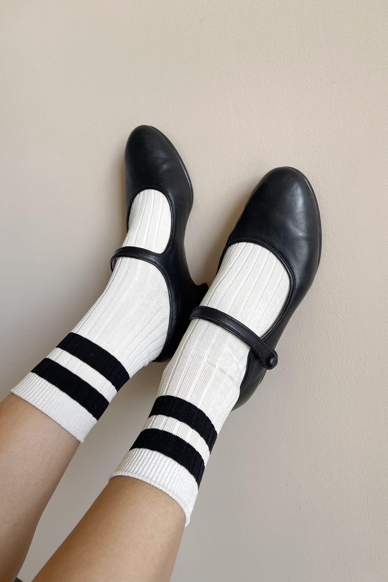 Her Varsity Socks - CREAM BLACK